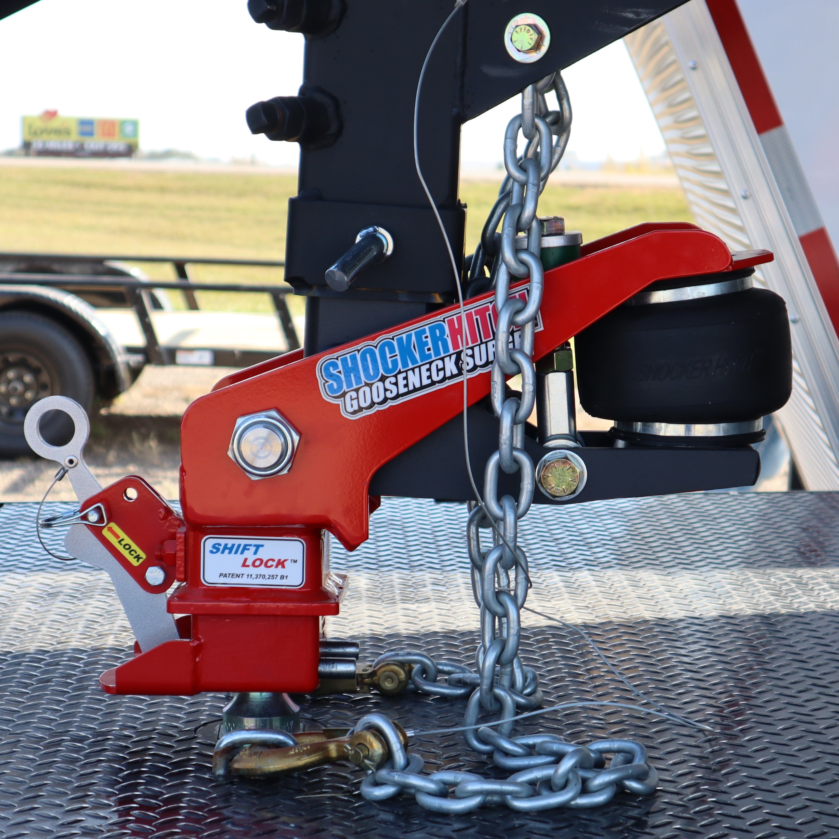 Shocker 30K Gooseneck Surge Air Hitch & Shift Lock Coupler for 2-5/16″ Ball