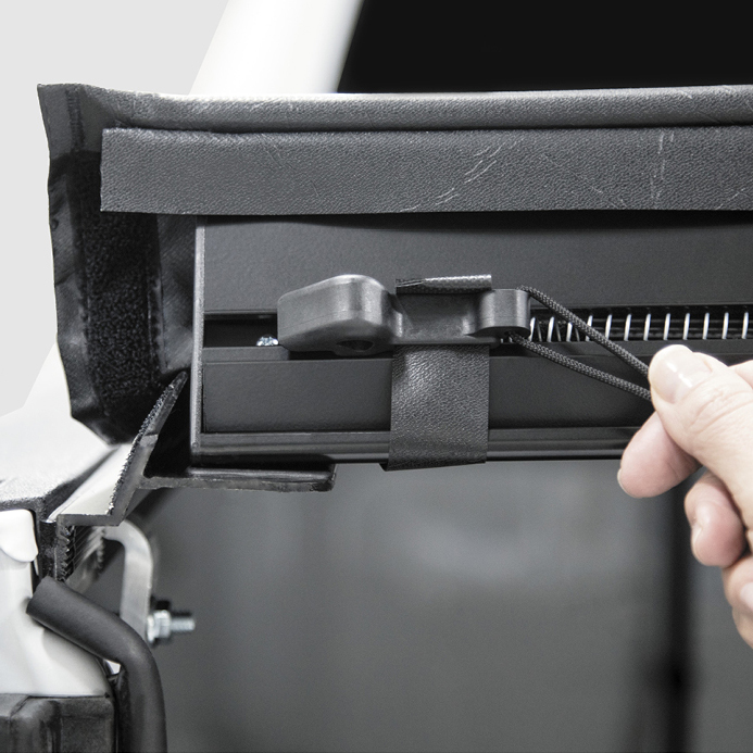 Shocker Gooseneck Roll Up Tonneau Cover