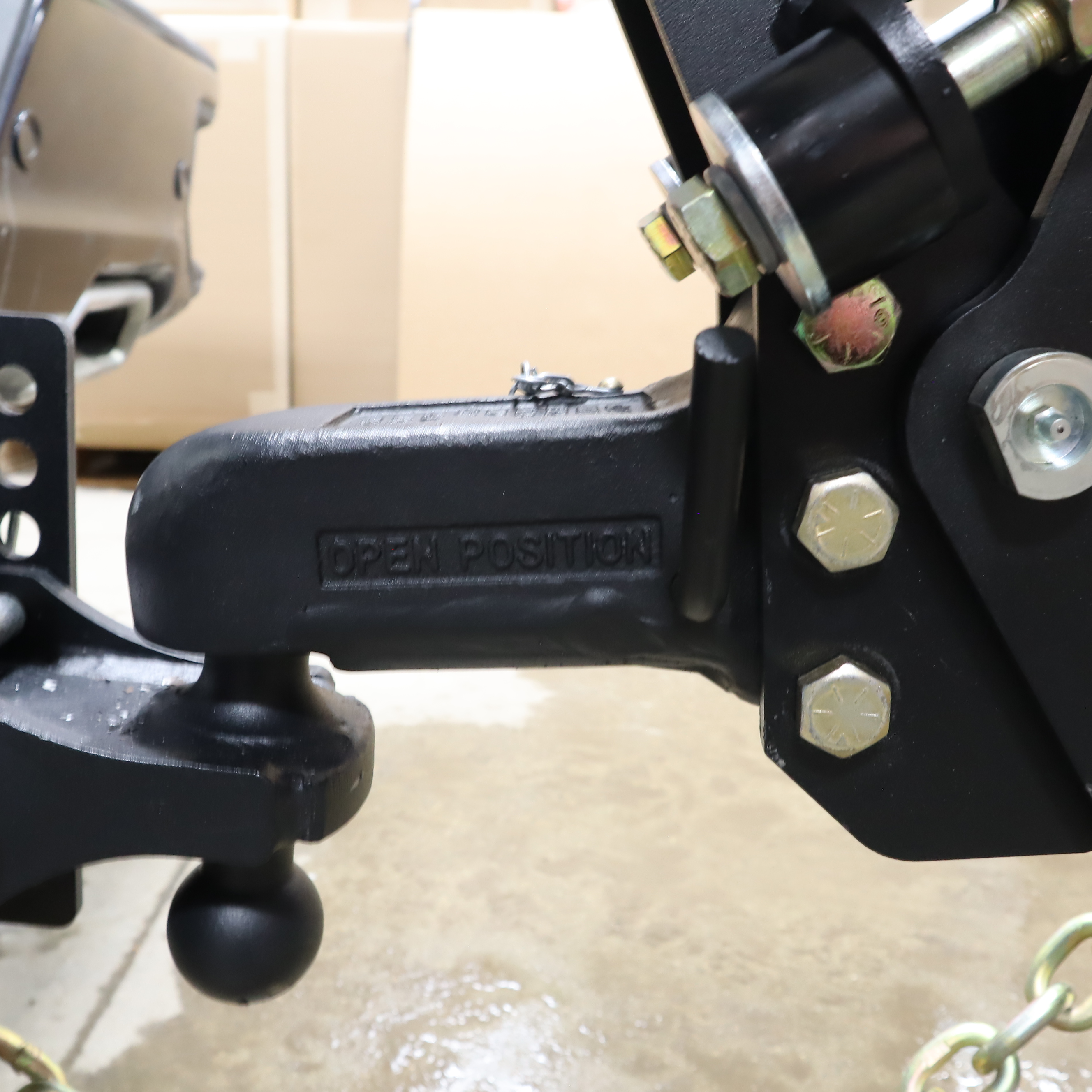 Shocker HD 25K Air Trailer Tongue Mount with Wallace 2-5/16″ Ball Coupler