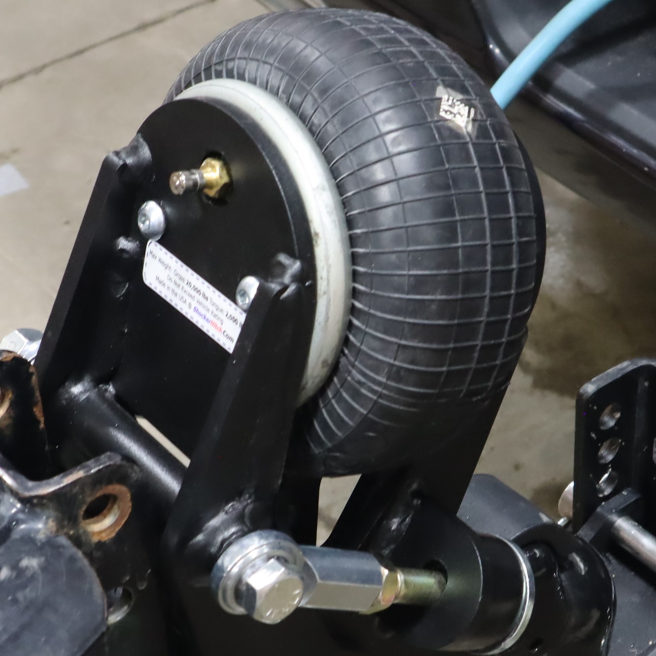 Shocker Heavy Duty Air Trailer Tongue Mount - No Coupler