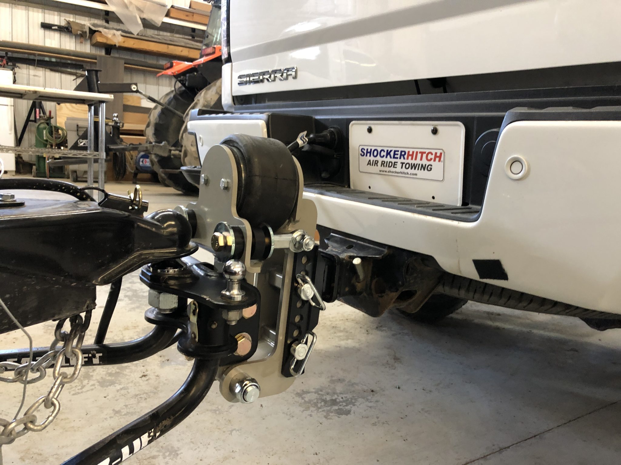 Shocker Hitch Air Equalizer™ for Weight Distribution Hitch